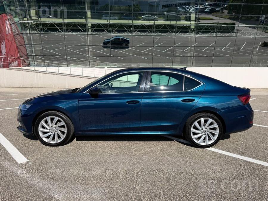 Blue Skoda Octavia 2020 in Riga, with an engine capacity of 2.00 L and mileage of 95 thousand km for 17500 €, photo 5 on AUTOMOTO.COM.LV