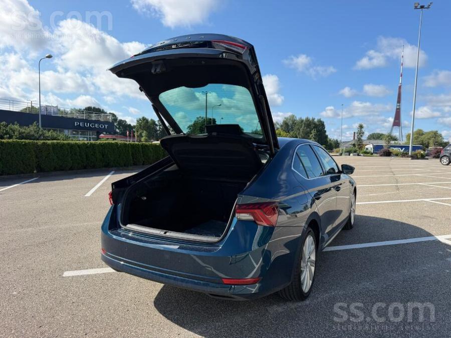 Blue Skoda Octavia 2020 in Riga, with an engine capacity of 2.00 L and mileage of 95 thousand km for 17500 €, photo 8 on AUTOMOTO.COM.LV