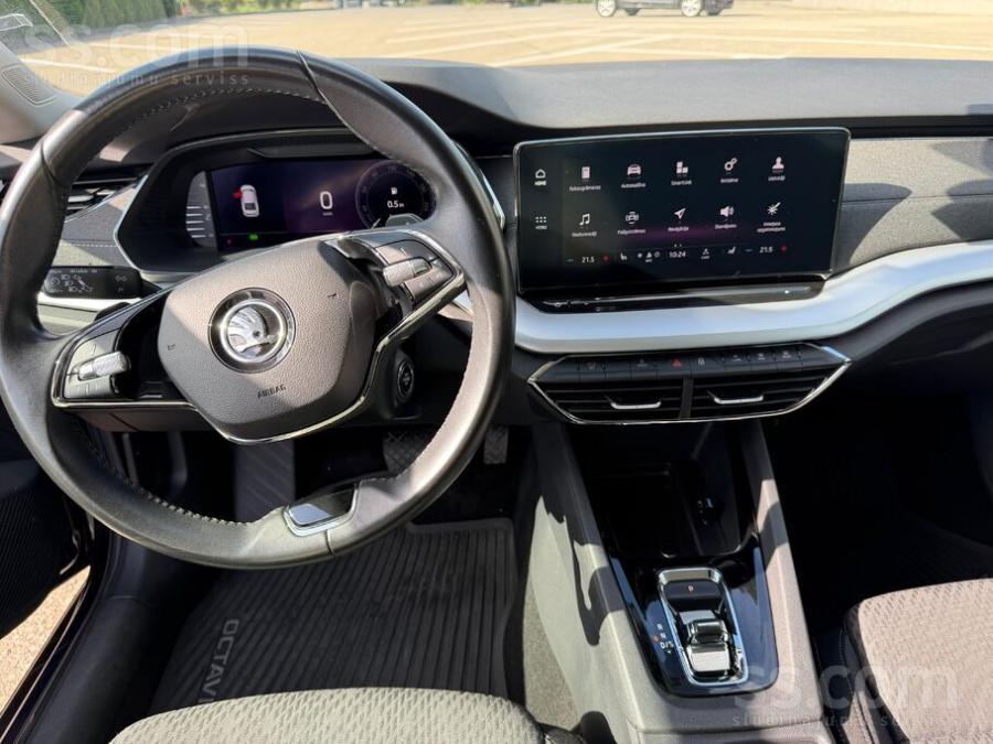 Blue Skoda Octavia 2020 in Riga, with an engine capacity of 2.00 L and mileage of 95 thousand km for 17500 €, photo 14 on AUTOMOTO.COM.LV