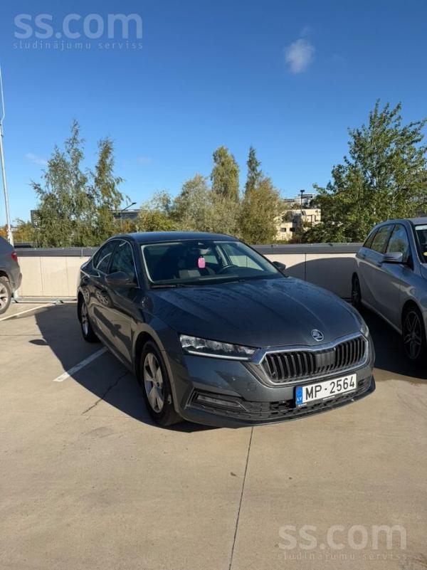Skoda Octavia 2020 Rīga vietnē Zils Skoda Octavia 2020 Rīga, ar dzinēja tilpumu 2.00 L un nobraukumu 130 tūkst. km par 17500 €, foto 3 vietnē AUTOMOTO.COM.LV