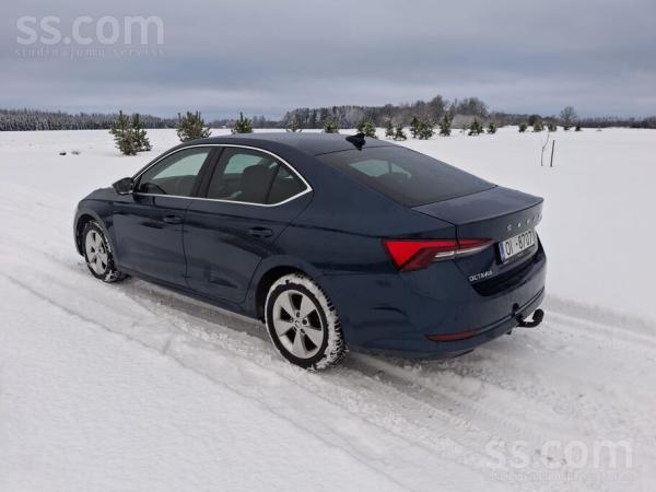 Blue Skoda Octavia 2021 in Ogre, with an engine capacity of 1.00 L and mileage of 79 thousand km for 13600 €, photo 2 on AUTOMOTO.COM.LV
