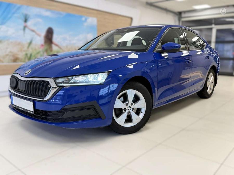 Blue Skoda Octavia 2021 in Kaunas, with an engine capacity of 1.50 L and mileage of 115 thousand km for 11800 €, photo 1 on AUTOMOTO.COM.LV