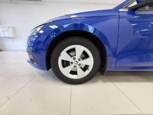 Blue Skoda Octavia 2021 in Kaunas, with an engine capacity of 1.50 L and mileage of 115 thousand km for 11800 €, photo 22 on AUTOMOTO.COM.LV