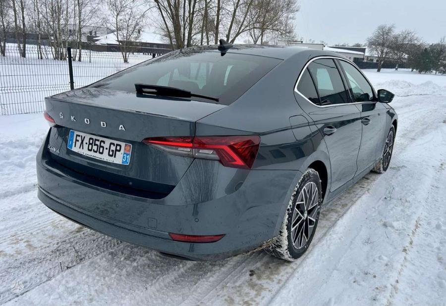 Blue Skoda Octavia 2021 in Taurage, with an engine capacity of 1.97 L and mileage of 187 thousand km for 11800 €, photo 4 on AUTOMOTO.COM.LV