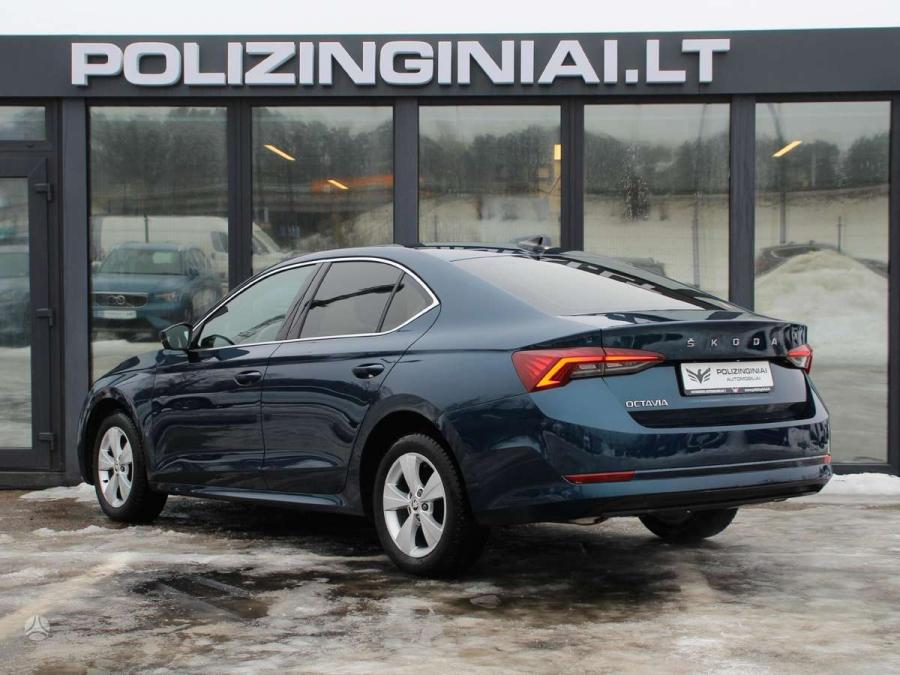 Blue Skoda Octavia 2021 in Vilnius, with an engine capacity of 1.50 L and mileage of 861 thousand km for 17250 €, photo 5 on AUTOMOTO.COM.LV