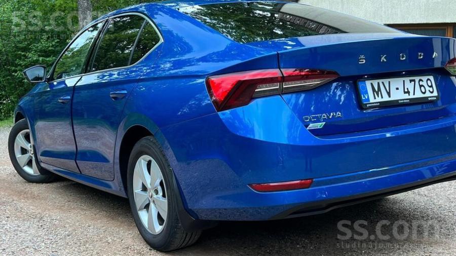 Zils Skoda Octavia 2021 Tukums, ar dzinēja tilpumu 2.00 L un nobraukumu 154 tūkst. km par 14490 €, foto 4 vietnē AUTOMOTO.COM.LV