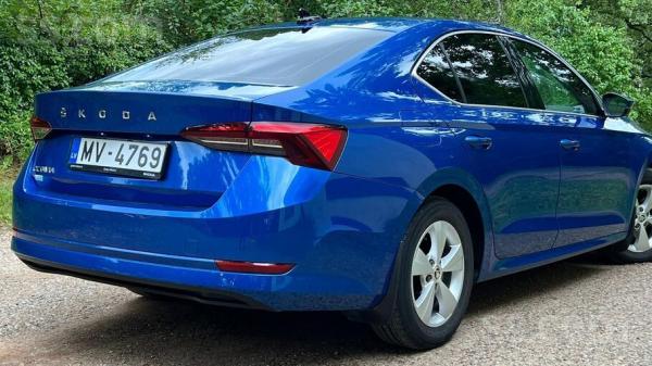 Blue Skoda Octavia 2021 in Tukums, with an engine capacity of 2.00 L and mileage of 154 thousand km for 14490 €, photo 4 on AUTOMOTO.COM.LV