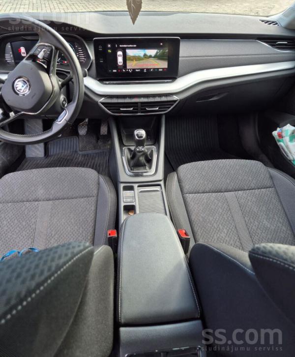 Blue Skoda Octavia 2021 in Riga, with an engine capacity of 1.50 L and mileage of 89 thousand km for 14540 €, photo 4 on AUTOMOTO.COM.LV