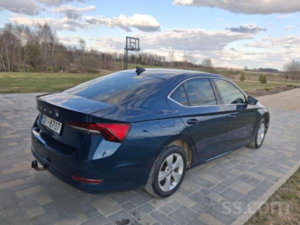 Zils Skoda Octavia 2021 Ogre, ar dzinēja tilpumu 1.00 L un nobraukumu 89 tūkst. km par 13100 €, foto 2 vietnē AUTOMOTO.COM.LV