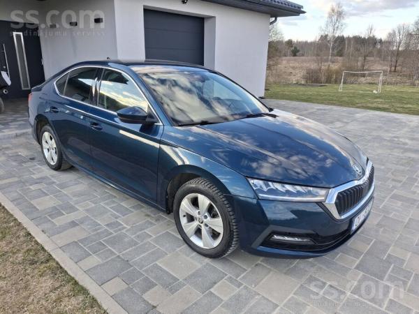 Zils Skoda Octavia 2021 Ogre, ar dzinēja tilpumu 1.00 L un nobraukumu 89 tūkst. km par 13100 €, foto 4 vietnē AUTOMOTO.COM.LV