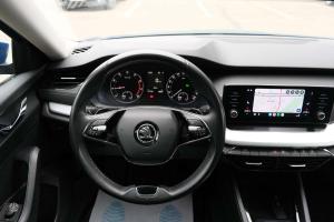 Blue Skoda Octavia 2021 in Vilnius, with an engine capacity of 1.50 L and mileage of 172 thousand km for 14950 €, photo 6 on AUTOMOTO.COM.LV