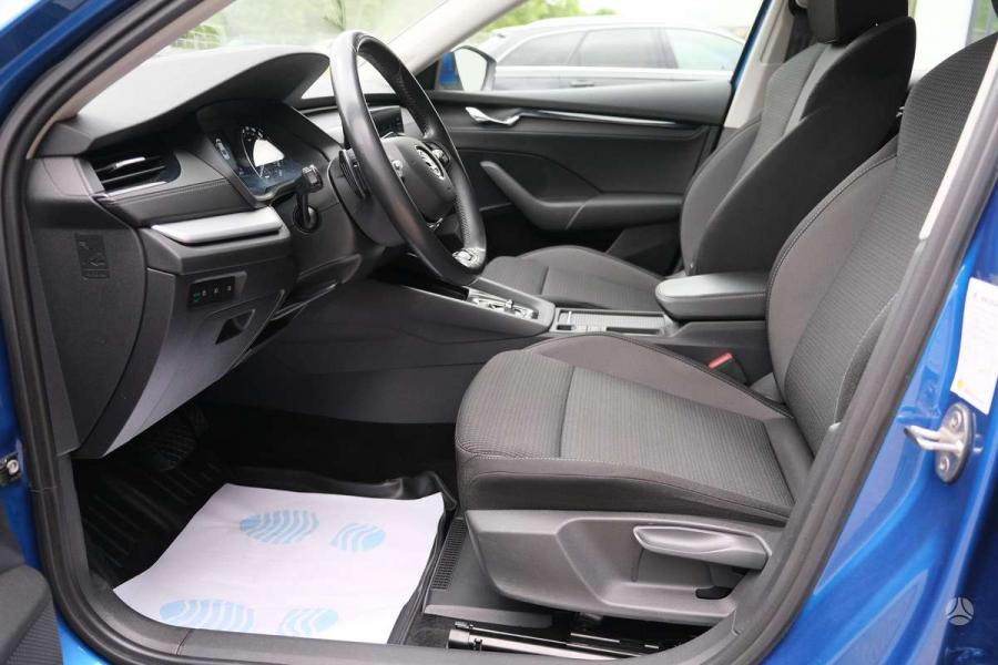 Blue Skoda Octavia 2021 in Vilnius, with an engine capacity of 1.50 L and mileage of 172 thousand km for 14950 €, photo 8 on AUTOMOTO.COM.LV