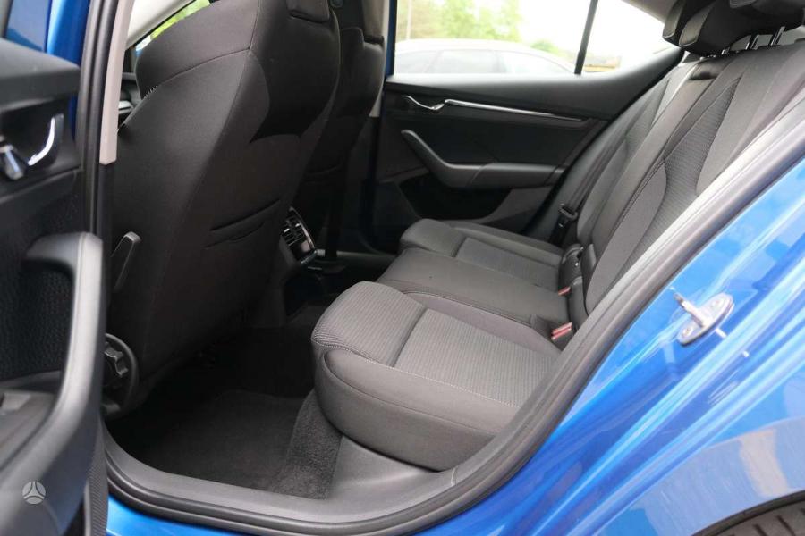 Blue Skoda Octavia 2021 in Vilnius, with an engine capacity of 1.50 L and mileage of 172 thousand km for 14950 €, photo 9 on AUTOMOTO.COM.LV
