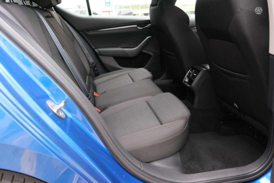 Blue Skoda Octavia 2021 in Vilnius, with an engine capacity of 1.50 L and mileage of 172 thousand km for 14950 €, photo 10 on AUTOMOTO.COM.LV