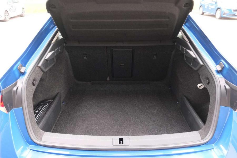 Blue Skoda Octavia 2021 in Vilnius, with an engine capacity of 1.50 L and mileage of 172 thousand km for 14950 €, photo 26 on AUTOMOTO.COM.LV