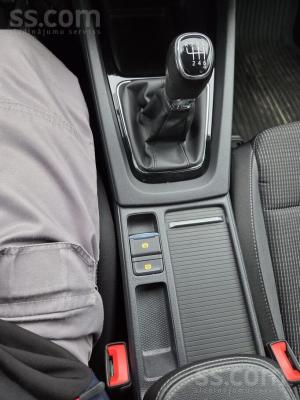 Blue Skoda Octavia 2021 in Jelgava, with an engine capacity of 1.50 L and mileage of 105 thousand km for 13500 €, photo 10 on AUTOMOTO.COM.LV