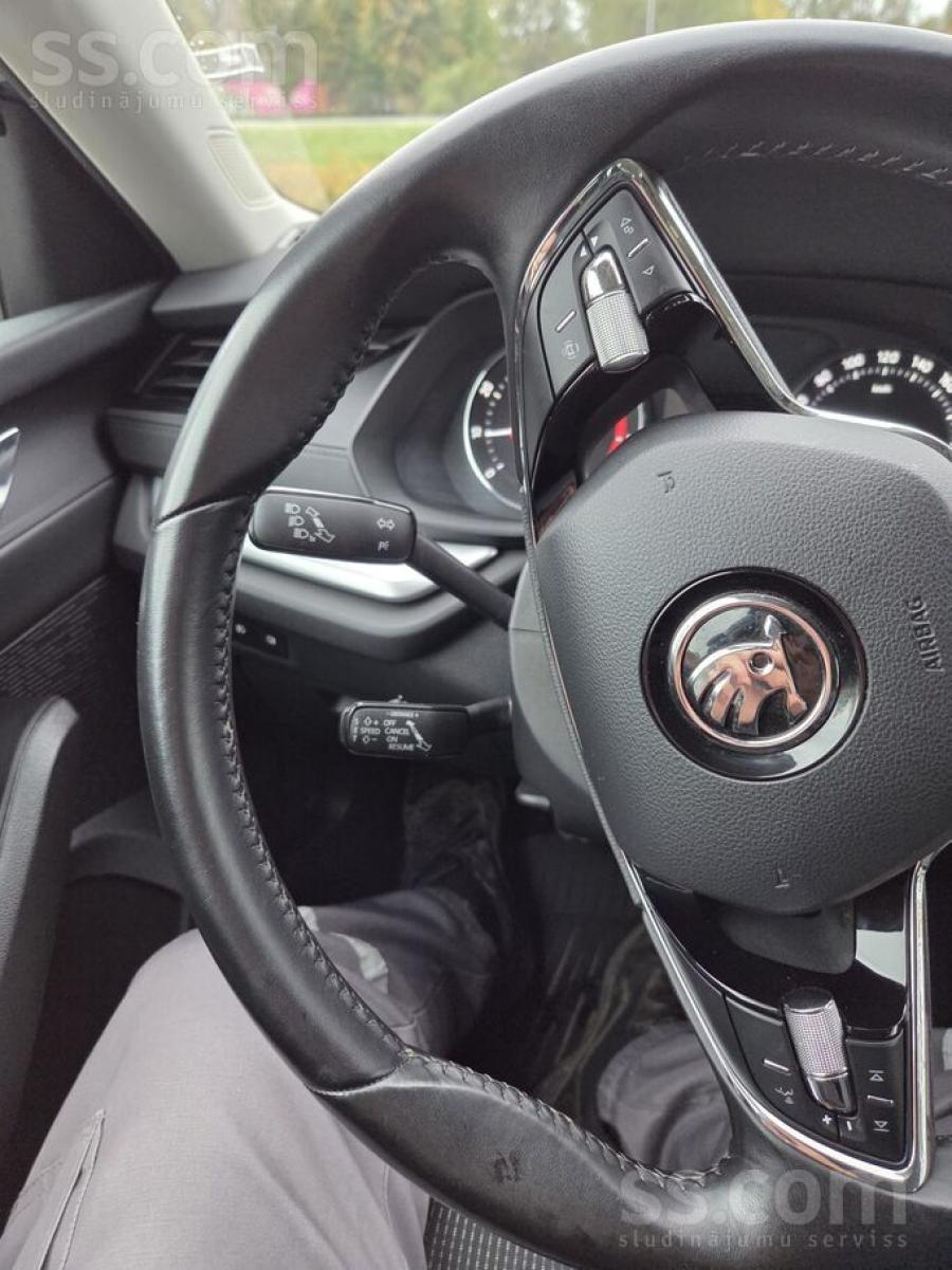 Blue Skoda Octavia 2021 in Jelgava, with an engine capacity of 1.50 L and mileage of 105 thousand km for 13500 €, photo 16 on AUTOMOTO.COM.LV