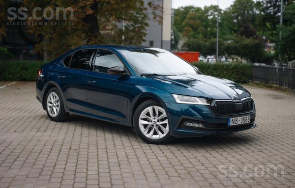 Blue Skoda Octavia 2022 in Riga, with an engine capacity of 2.00 L and mileage of 178 thousand km for 16500 €, photo 4 on AUTOMOTO.COM.LV