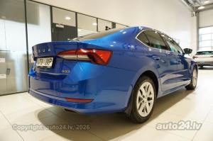 Blue Skoda Octavia 2023 in Tallinn, with an engine capacity of 1.50 L and mileage of 46 thousand km for 22500 €, photo 4 on AUTOMOTO.COM.LV