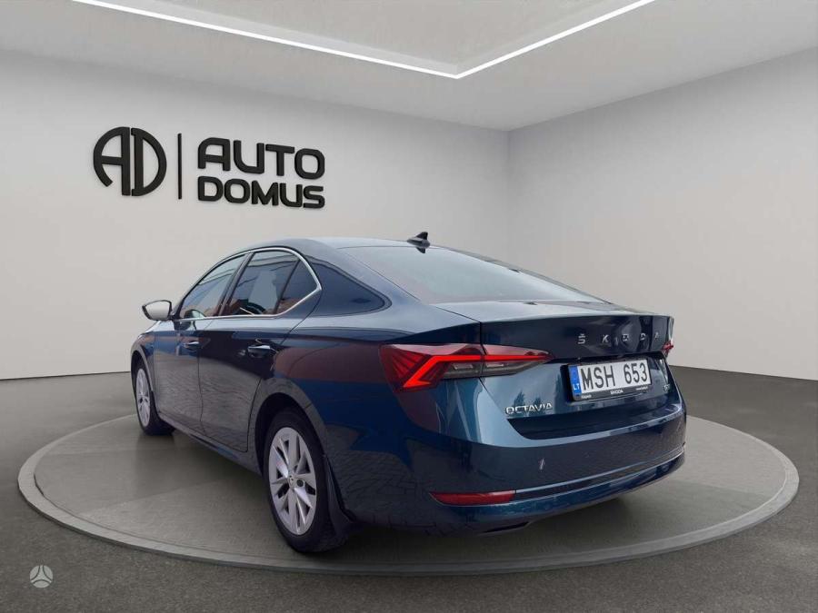 Blue Skoda Octavia 2023 in Klaipeda, with an engine capacity of 1.50 L and mileage of 108 thousand km for 17999 €, photo 5 on AUTOMOTO.COM.LV