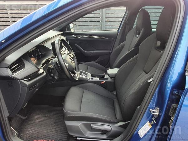 Blue Skoda Octavia 2023 in Riga, with an engine capacity of 1.50 L and mileage of 36 thousand km for 22500 €, photo 9 on AUTOMOTO.COM.LV