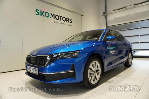 Zils Skoda Octavia 2026 Tallina, ar dzinēja tilpumu 1.50 L un nobraukumu 1 tūkst. km par 31900 €, foto 1 vietnē AUTOMOTO.COM.LV