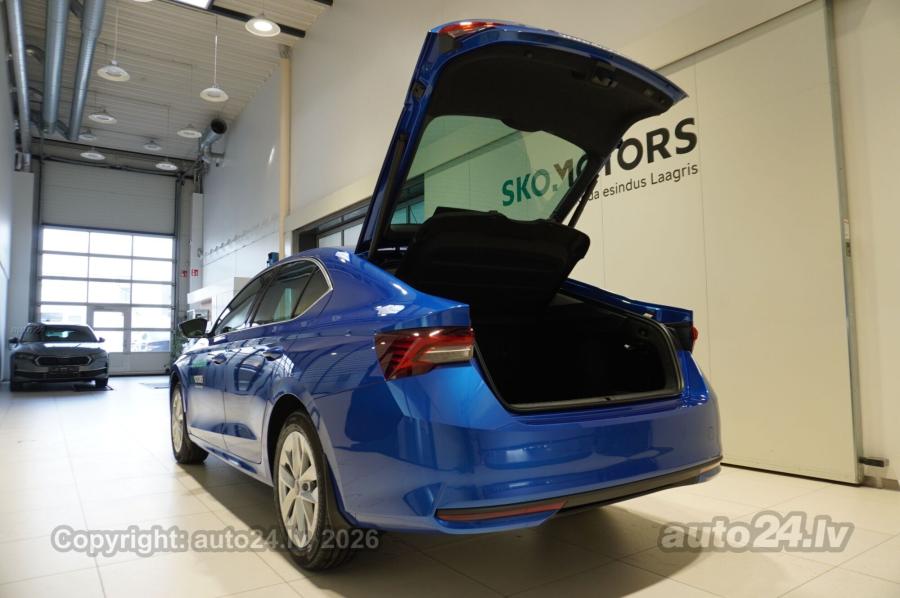 Zils Skoda Octavia 2026 Tallina, ar dzinēja tilpumu 1.50 L un nobraukumu 1 tūkst. km par 31900 €, foto 7 vietnē AUTOMOTO.COM.LV