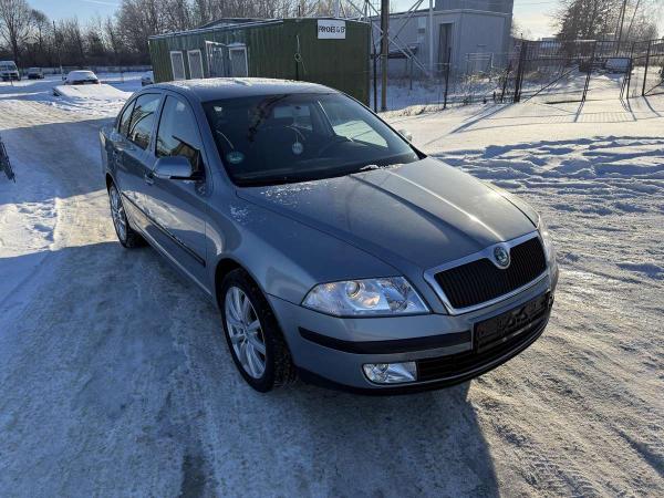Zils Skoda Octavia 2004 Vilkaviškis, ar dzinēja tilpumu 1.60 L un nobraukumu 187 tūkst. km par 2250 €, foto 2 vietnē AUTOMOTO.COM.LV