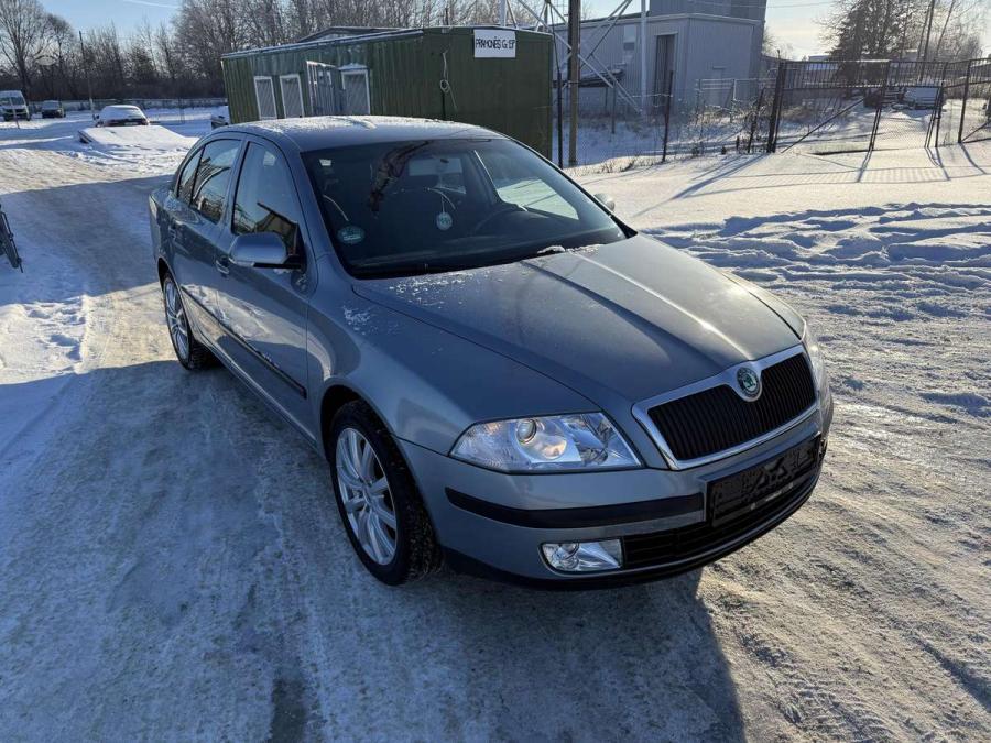 Zils Skoda Octavia 2004 Vilkaviškis, ar dzinēja tilpumu 1.60 L un nobraukumu 187 tūkst. km par 2250 €, foto 2 vietnē AUTOMOTO.COM.LV