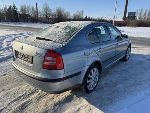 Zils Skoda Octavia 2004 Vilkaviškis, ar dzinēja tilpumu 1.60 L un nobraukumu 187 tūkst. km par 2250 €, foto 5 vietnē AUTOMOTO.COM.LV