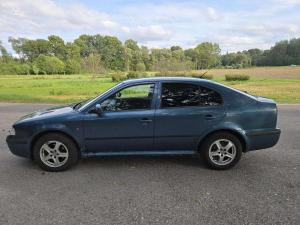 Zils Skoda Octavia 2004 Kauņa, ar dzinēja tilpumu 1.90 L un nobraukumu 356 tūkst. km par 1001 €, foto 4 vietnē AUTOMOTO.COM.LV
