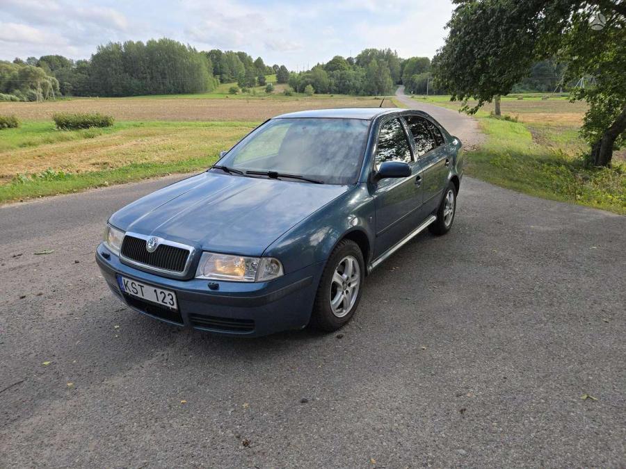 Zils Skoda Octavia 2004 Kauņa, ar dzinēja tilpumu 1.90 L un nobraukumu 356 tūkst. km par 1001 €, foto 3 vietnē AUTOMOTO.COM.LV