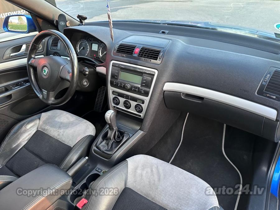 Zils Skoda Octavia 2006 Tallina, ar dzinēja tilpumu 2.00 L un nobraukumu 234 tūkst. km par 5200 €, foto 7 vietnē AUTOMOTO.COM.LV