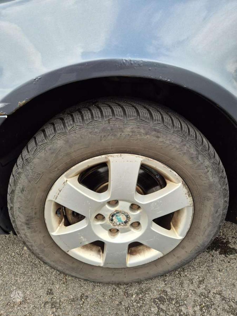 Zils Skoda Octavia 2006 Alīta, ar dzinēja tilpumu 1.90 L un nobraukumu 227 tūkst. km par 1200 €, foto 9 vietnē AUTOMOTO.COM.LV
