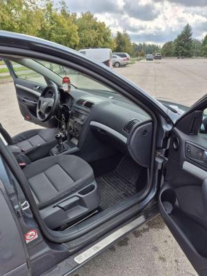 Zils Skoda Octavia 2006 Alīta, ar dzinēja tilpumu 1.90 L un nobraukumu 227 tūkst. km par 1200 €, foto 11 vietnē AUTOMOTO.COM.LV