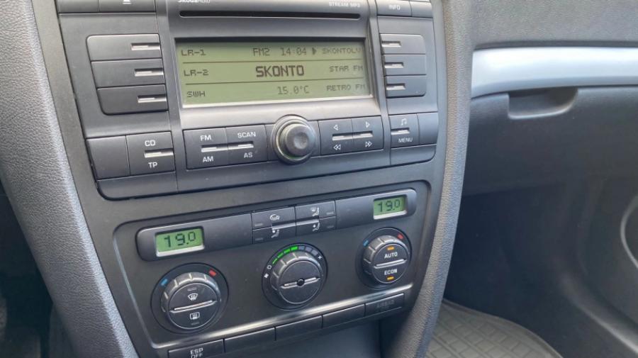 Zils Skoda Octavia 2007 Rīga, ar dzinēja tilpumu 2.00 L un nobraukumu 0 tūkst. km par 2399 €, foto 5 vietnē AUTOMOTO.COM.LV