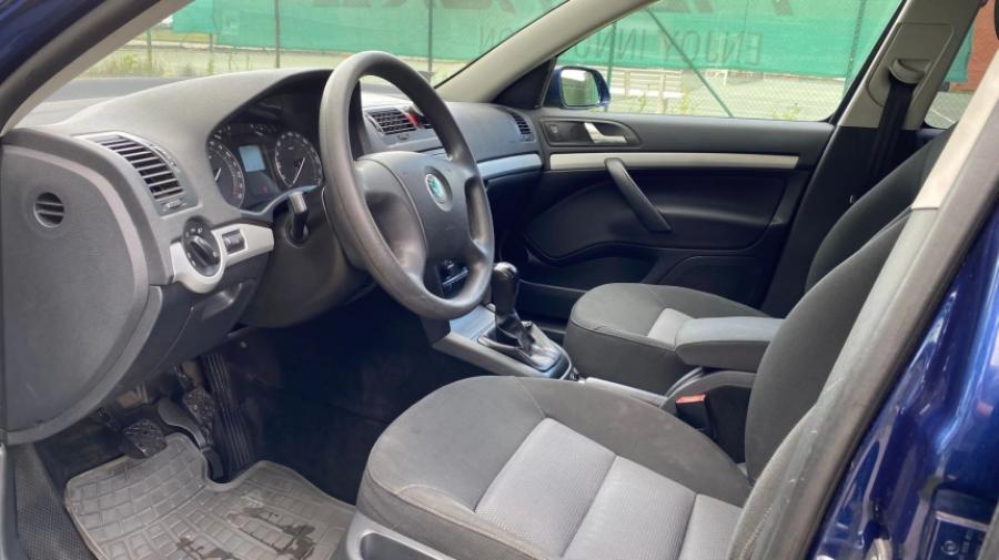 Zils Skoda Octavia 2007 Rīga, ar dzinēja tilpumu 2.00 L un nobraukumu 0 tūkst. km par 2399 €, foto 16 vietnē AUTOMOTO.COM.LV