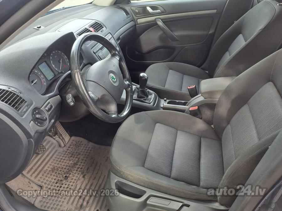 Zils Skoda Octavia 2007 Tallina, ar dzinēja tilpumu 1.60 L un nobraukumu 264 tūkst. km par 2499 €, foto 6 vietnē AUTOMOTO.COM.LV