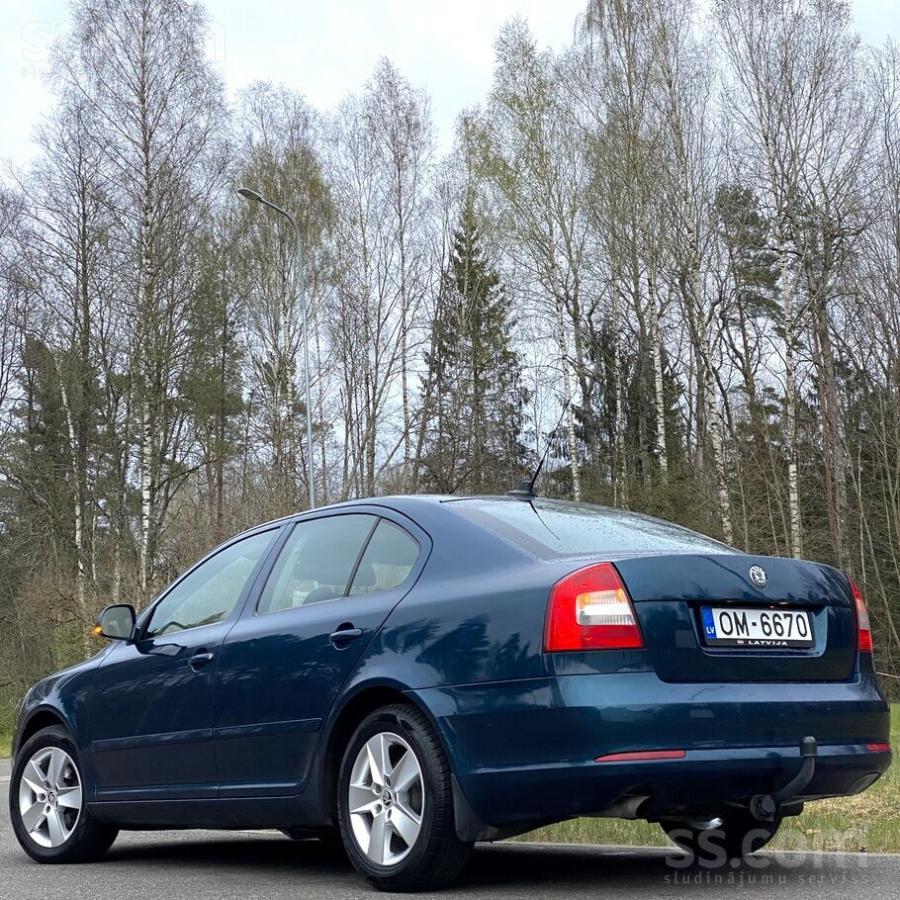 Zils Skoda Octavia 2012 Jelgava, ar dzinēja tilpumu 2.00 L un nobraukumu 217 tūkst. km par 1000 €, foto 3 vietnē AUTOMOTO.COM.LV