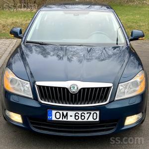 Zils Skoda Octavia 2012 Jelgava, ar dzinēja tilpumu 2.00 L un nobraukumu 217 tūkst. km par 1000 €, foto 6 vietnē AUTOMOTO.COM.LV