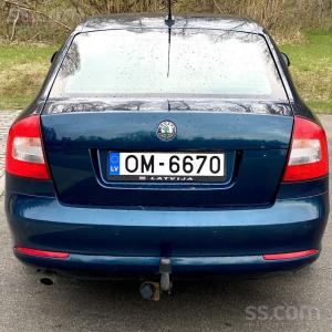 Zils Skoda Octavia 2012 Jelgava, ar dzinēja tilpumu 2.00 L un nobraukumu 217 tūkst. km par 1000 €, foto 7 vietnē AUTOMOTO.COM.LV