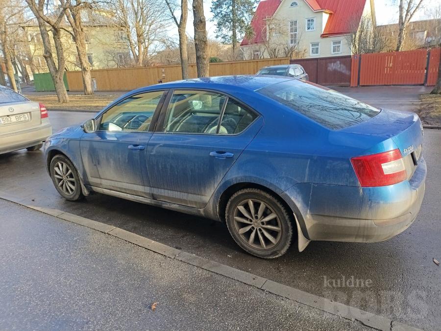 Zils Skoda Octavia 2013 Tallina, ar dzinēja tilpumu 1.20 L un nobraukumu 217 tūkst. km par 5000 €, foto 5 vietnē AUTOMOTO.COM.LV