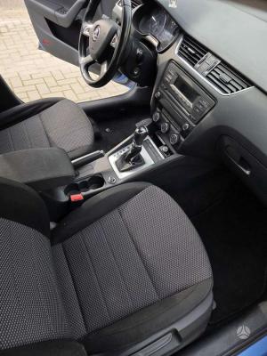 Blue Skoda Octavia 2013 in Kaunas, with an engine capacity of 1.60 L and mileage of 193 thousand km for 4600 €, photo 8 on AUTOMOTO.COM.LV