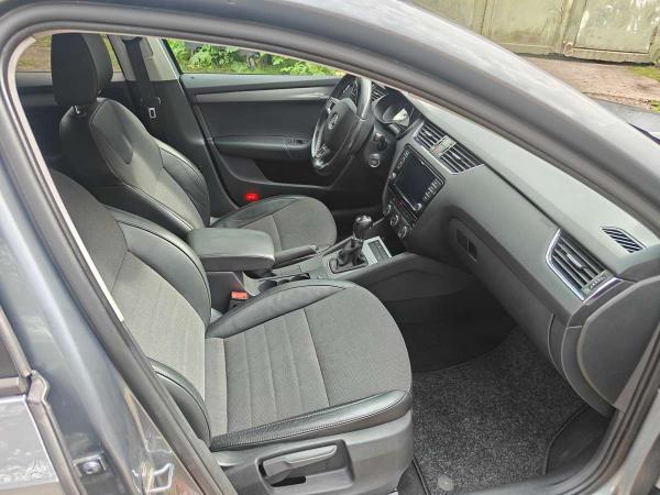 Zils Skoda Octavia 2013 Viļņa, ar dzinēja tilpumu 1.97 L un nobraukumu 247 tūkst. km par 7000 €, foto 8 vietnē AUTOMOTO.COM.LV