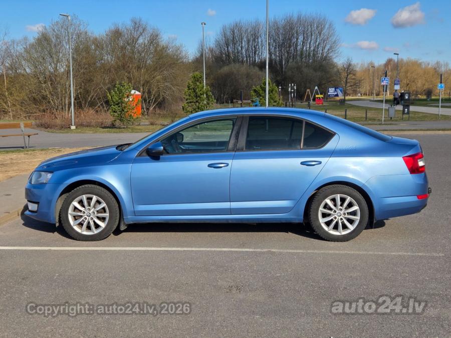 Zils Skoda Octavia 2014 Tallina, ar dzinēja tilpumu 1.20 L un nobraukumu 159 tūkst. km par 5900 €, foto 5 vietnē AUTOMOTO.COM.LV
