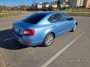 Zils Skoda Octavia 2014 Tallina, ar dzinēja tilpumu 1.20 L un nobraukumu 159 tūkst. km par 5900 €, foto 7 vietnē AUTOMOTO.COM.LV