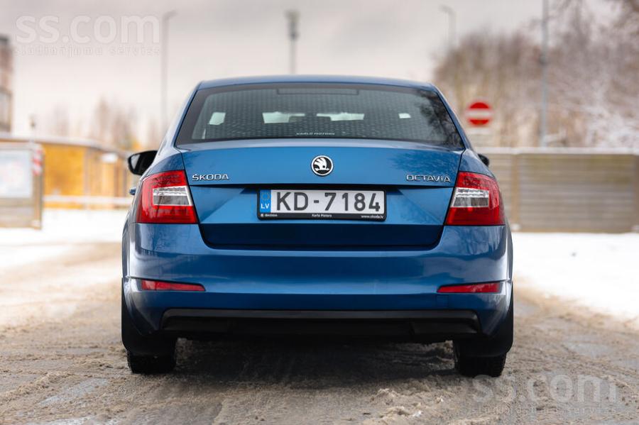Zils Skoda Octavia 2015 Jelgava, ar dzinēja tilpumu 1.60 L un nobraukumu 287 tūkst. km par 5500 €, foto 5 vietnē AUTOMOTO.COM.LV