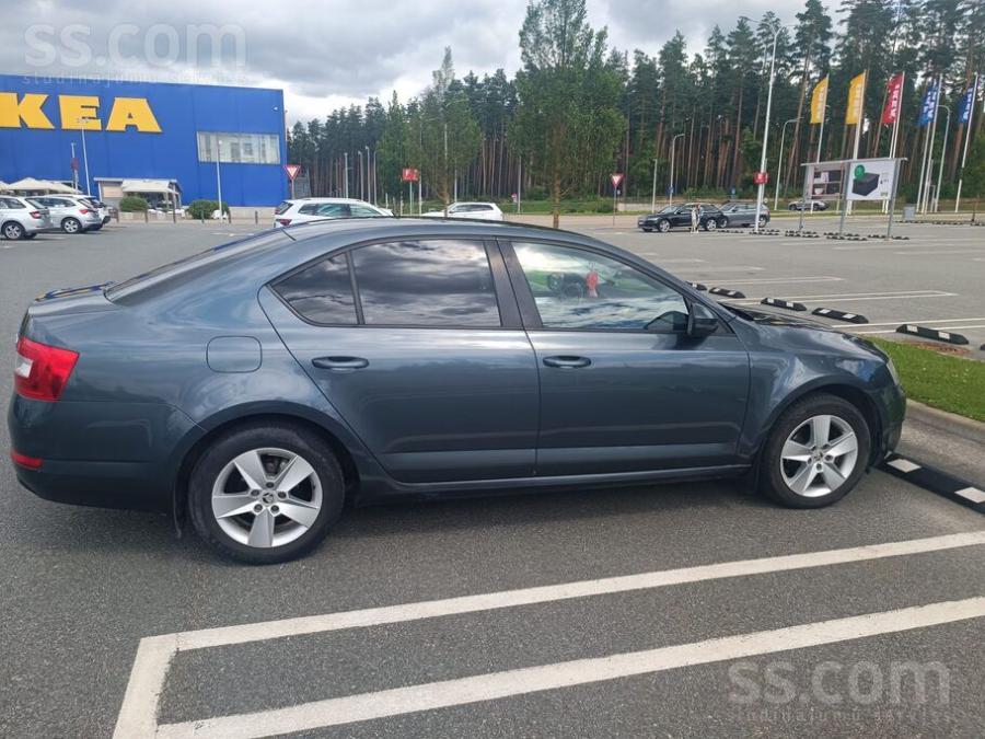 Zils Skoda Octavia 2015 Madona, ar dzinēja tilpumu 1.60 L un nobraukumu 315 tūkst. km par 5500 €, foto 3 vietnē AUTOMOTO.COM.LV