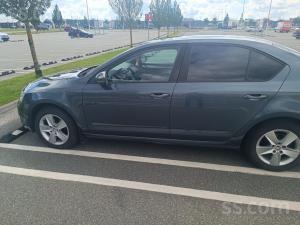 Zils Skoda Octavia 2015 Madona, ar dzinēja tilpumu 1.60 L un nobraukumu 315 tūkst. km par 5500 €, foto 4 vietnē AUTOMOTO.COM.LV
