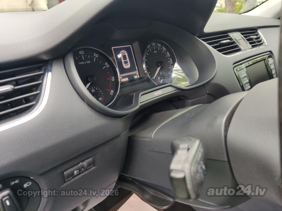 Zils Skoda Octavia 2016 Tallina, ar dzinēja tilpumu 1.40 L un nobraukumu 130 tūkst. km par 8500 €, foto 5 vietnē AUTOMOTO.COM.LV